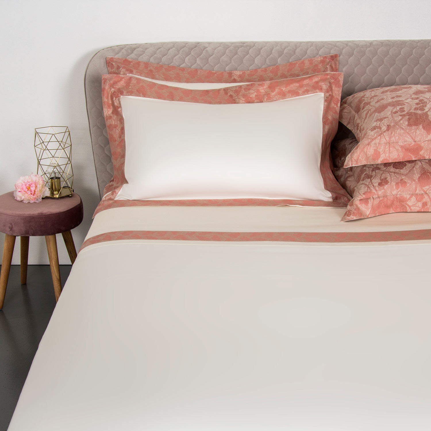 Romantic Aura Border Sheet Set