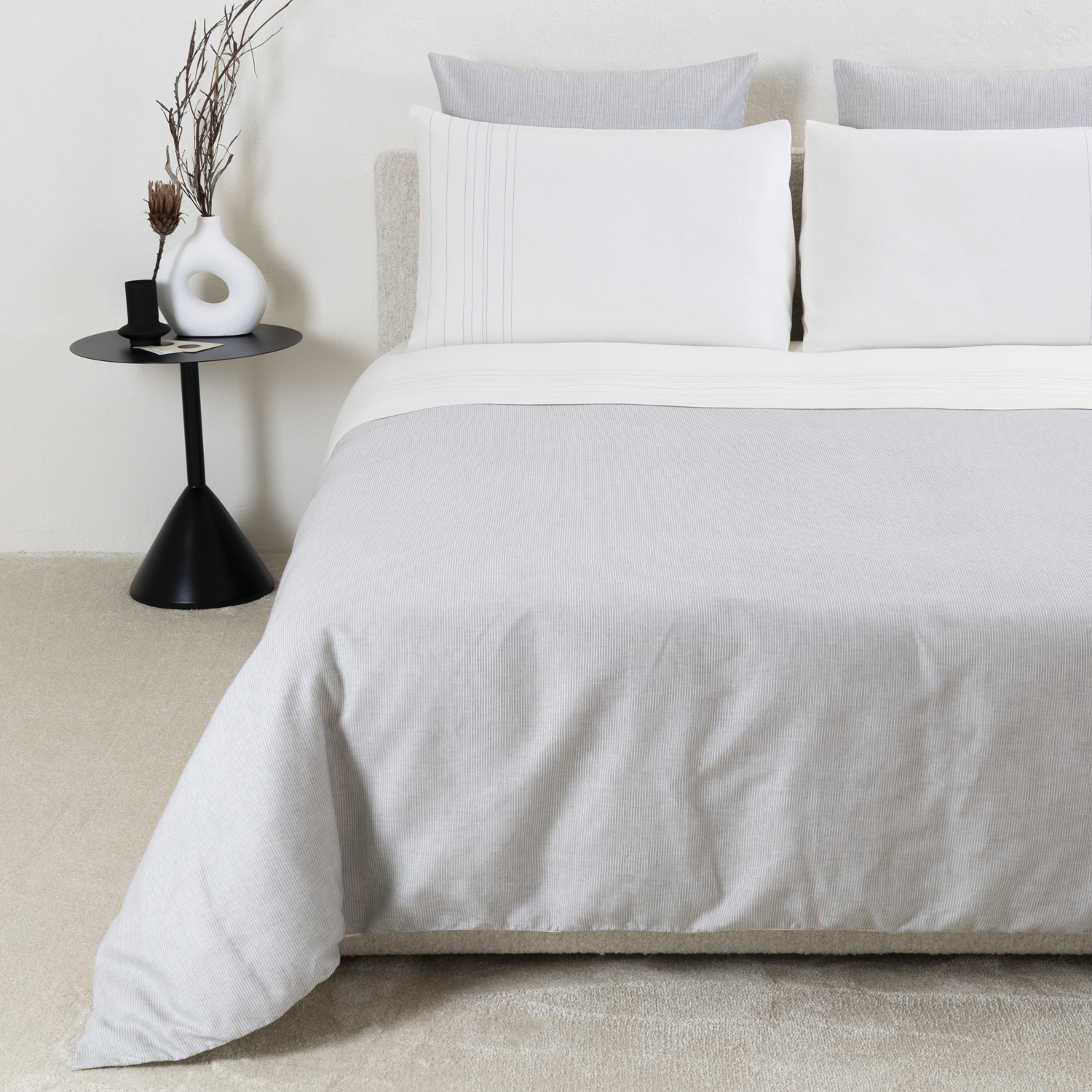 Graphite Duvet Cover | Frette