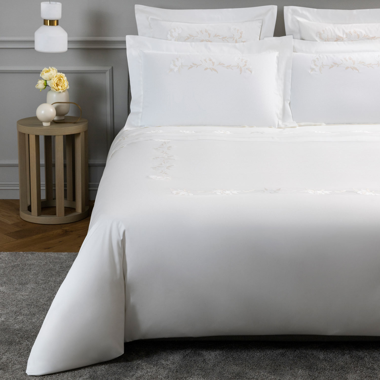 Peonia Embroidered Duvet Cover | Frette